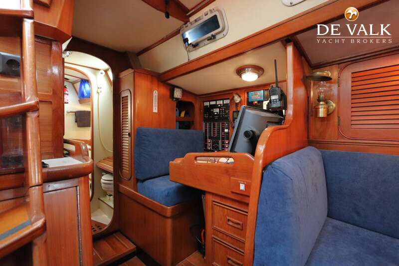 HYLAS 44 sailing yacht for sale | De Valk Yacht broker