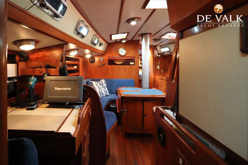 HYLAS 44 sailing yacht for sale | De Valk Yacht broker