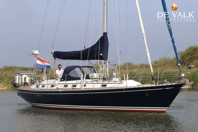 HYLAS 44 sailing yacht for sale | De Valk Yacht broker