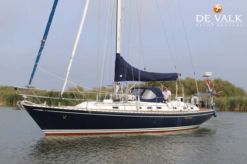 HYLAS 44 sailing yacht for sale | De Valk Yacht broker