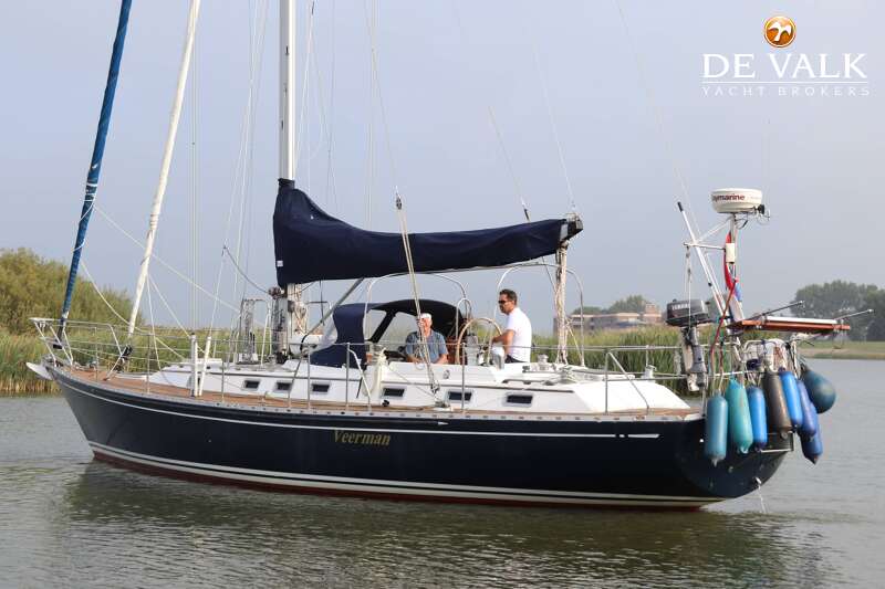 HYLAS 44 sailing yacht for sale | De Valk Yacht broker