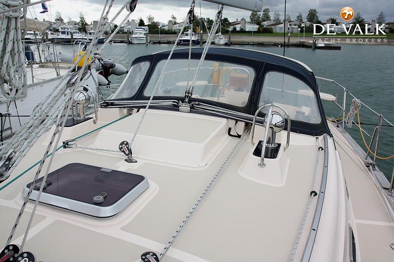ISLAND PACKET 370 sailing yacht for sale | De Valk Yacht Brokers