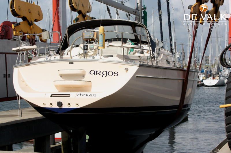 ISLAND PACKET 370 sailing yacht for sale | De Valk Yacht Brokers