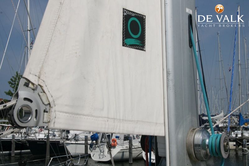 ISLAND PACKET 370 sailing yacht for sale | De Valk Yacht Brokers