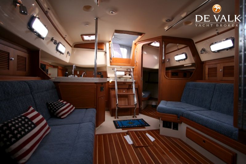 ISLAND PACKET 370 sailing yacht for sale | De Valk Yacht Brokers