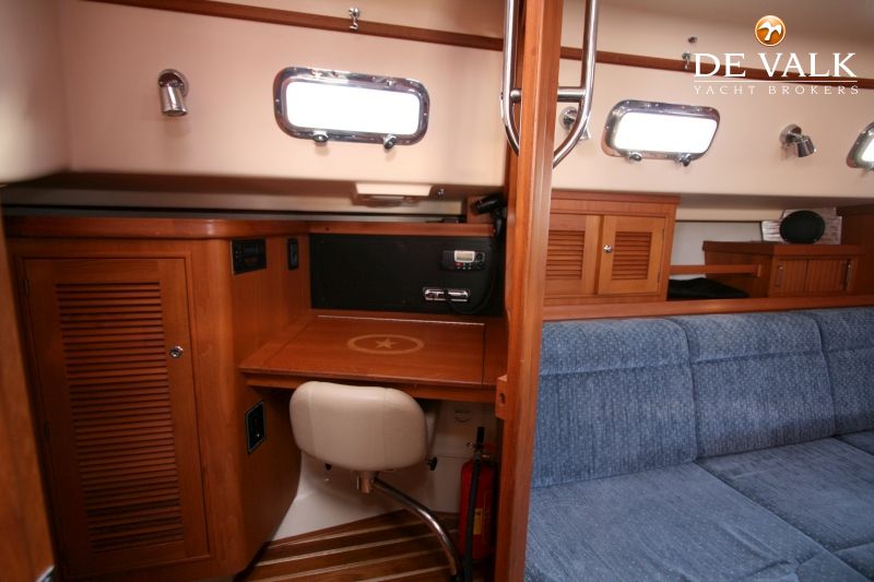 ISLAND PACKET 370 sailing yacht for sale | De Valk Yacht Brokers