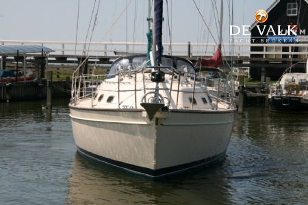 ISLAND PACKET 370 sailing yacht for sale | De Valk Yacht broker