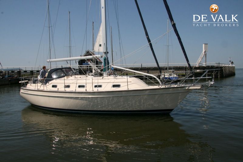 ISLAND PACKET 370 sailing yacht for sale | De Valk Yacht Brokers