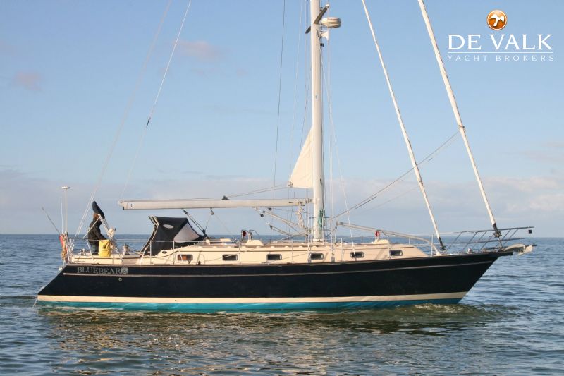 ISLAND PACKET 440 sailing yacht for sale | De Valk Yacht Brokers