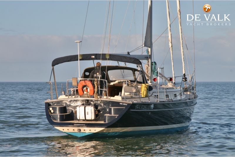 ISLAND PACKET 440 sailing yacht for sale | De Valk Yacht Brokers