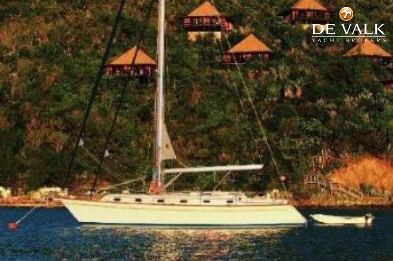 ISLAND PACKET 440 sailing yacht for sale | De Valk Yacht Brokers