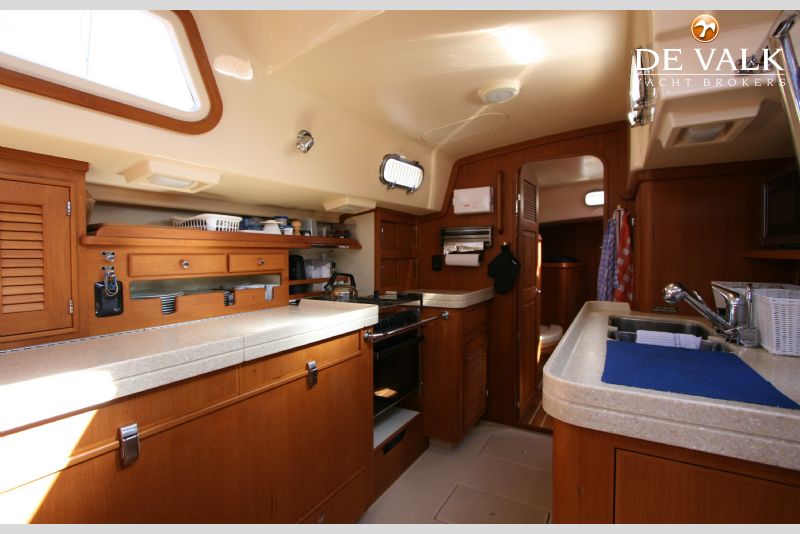 ISLAND PACKET 485 sailing yacht for sale | De Valk Yacht Brokers