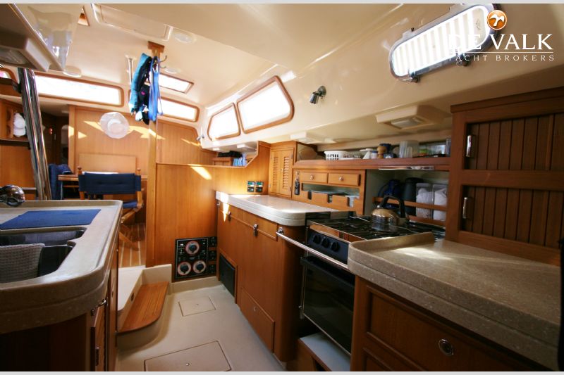 ISLAND PACKET 485 sailing yacht for sale | De Valk Yacht Brokers