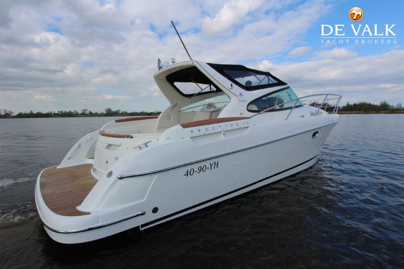 JEANNEAU PRESTIGE 34 S. motor yacht for sale | De Valk Yacht Brokers
