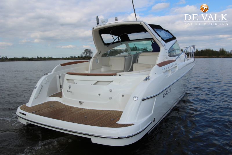 JEANNEAU PRESTIGE 34 S. motor yacht for sale | De Valk Yacht Brokers