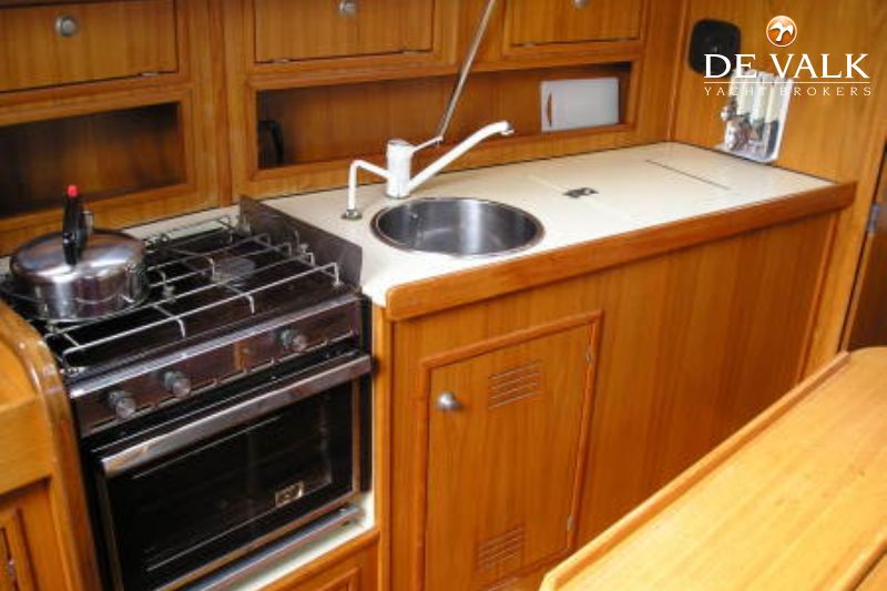 JEANNEAU SUN FAST 31 sailing yacht for sale | De Valk Yacht Brokers