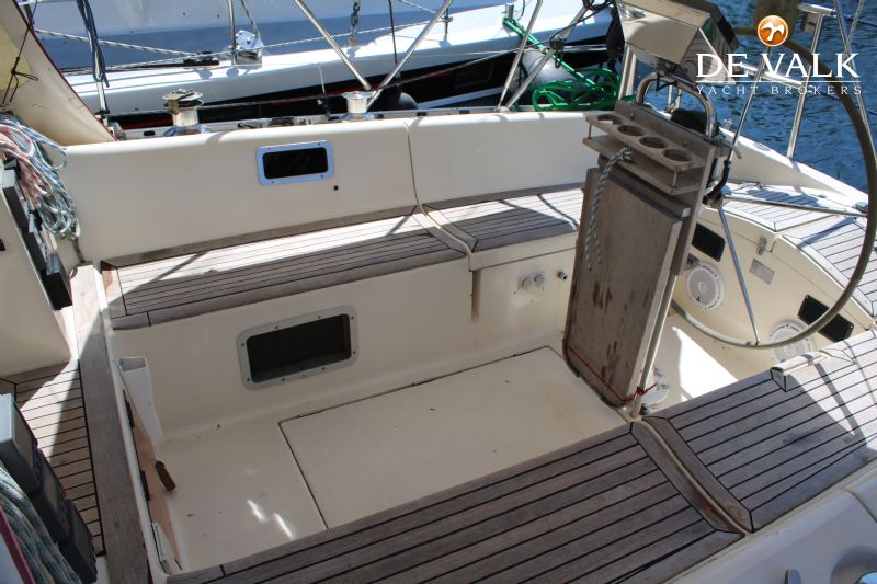 JEANNEAU SUN FIZZ 40 sailing yacht for sale | De Valk Yacht Brokers