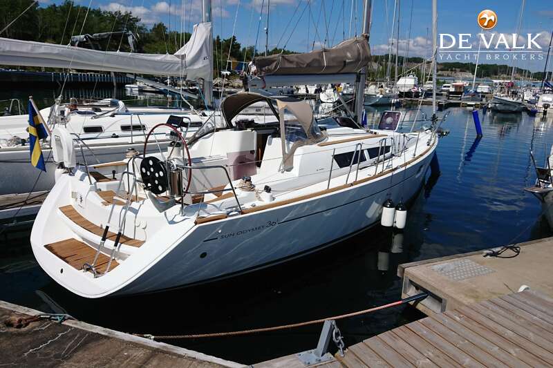 JEANNEAU SUN ODYSSEY 36I sailing yacht for sale | De Valk Yacht broker