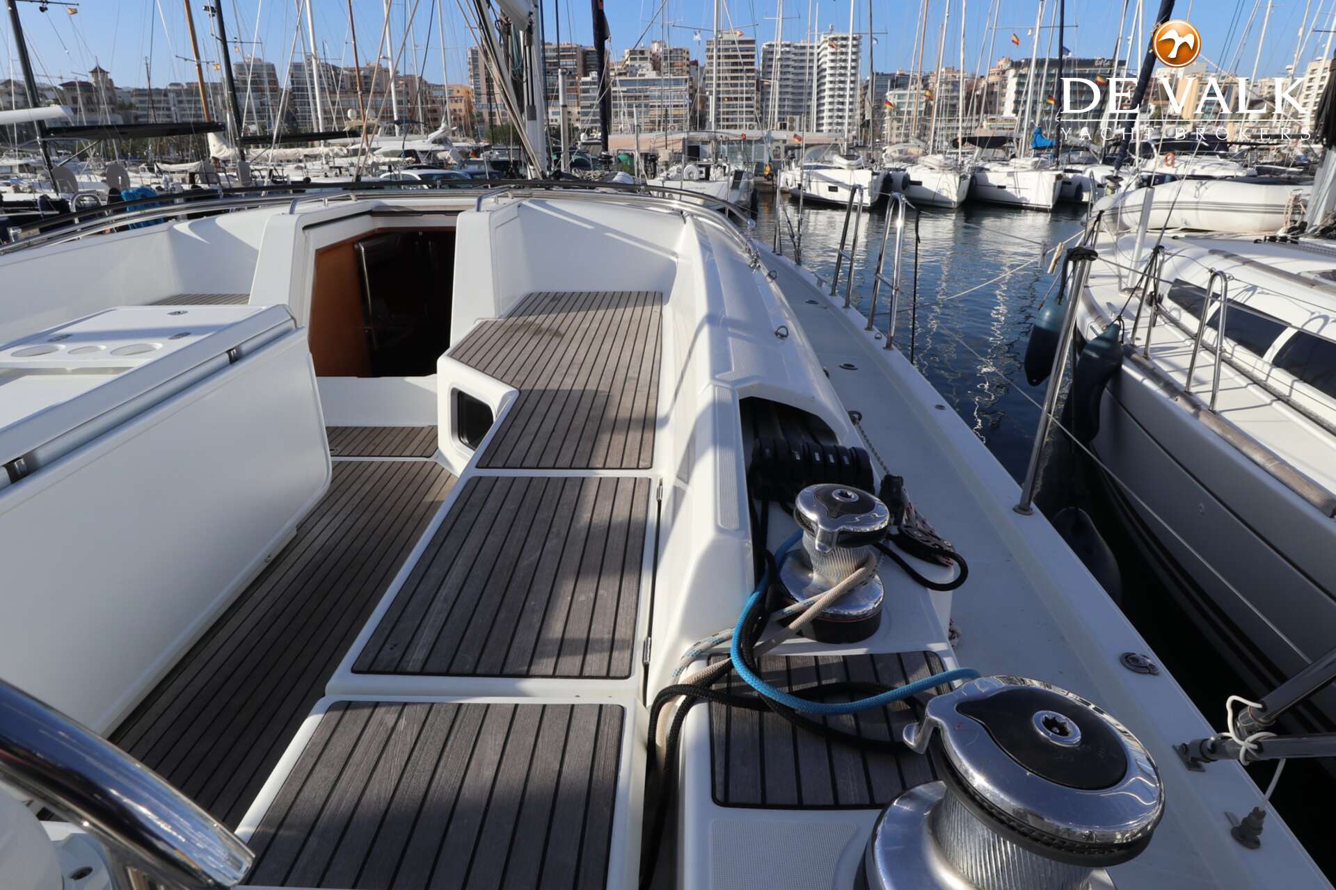 JEANNEAU 54 sailing yacht for sale | De Valk Yacht broker