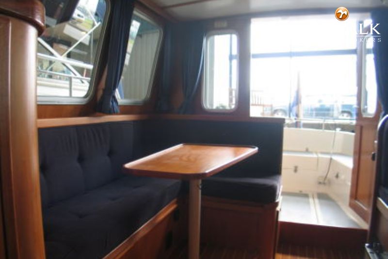KENT 27 motor yacht for sale | De Valk Yacht Brokers