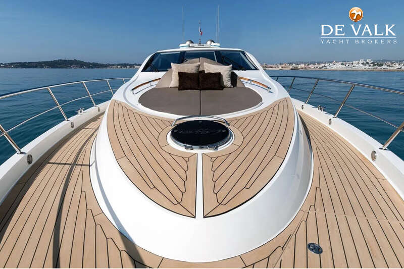 LAZZARA LSX 75 motor yacht for sale | De Valk Yacht broker