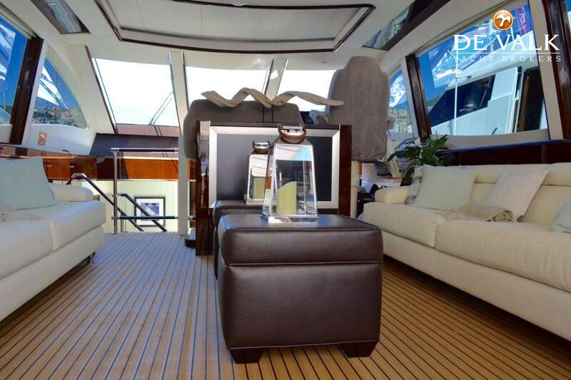 LAZZARA LSX 75 motor yacht for sale | De Valk Yacht broker