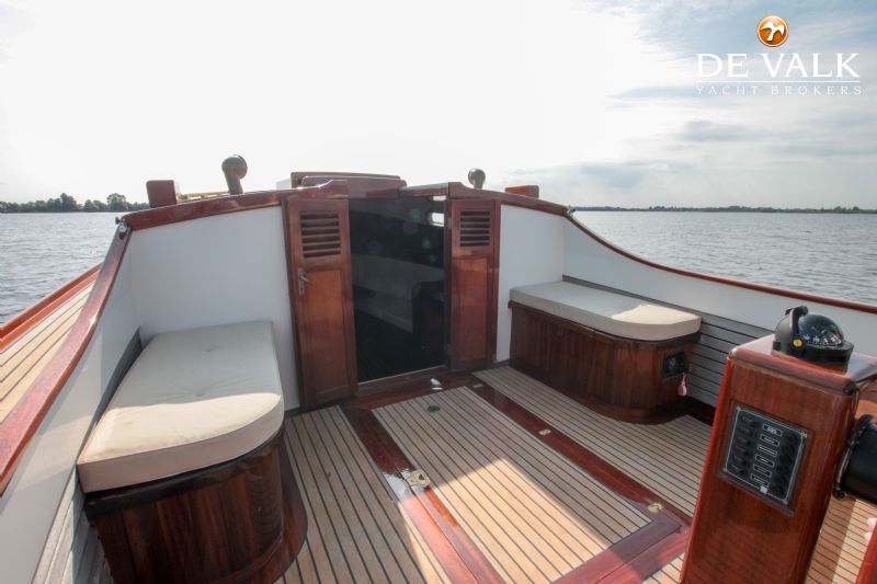 LINGE VLET 950 motor yacht for sale | De Valk Yacht Brokers