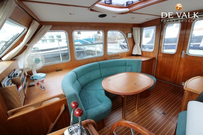 LINSSEN GRAND STURDY 38 SED motor yacht for sale | De Valk Yacht Brokers
