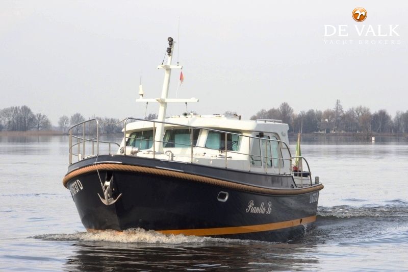 LINSSEN GRAND STURDY 38 SED motor yacht for sale | De Valk Yacht Brokers