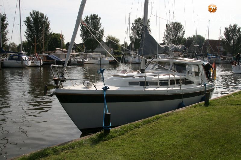 LM 32 sailing yacht for sale | De Valk Yacht Brokers