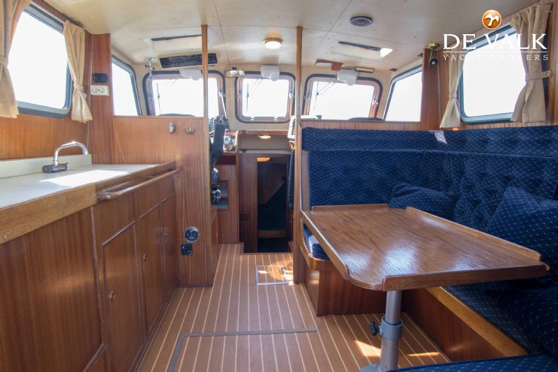 LOCHIN 33 motor yacht for sale | De Valk Yacht Brokers