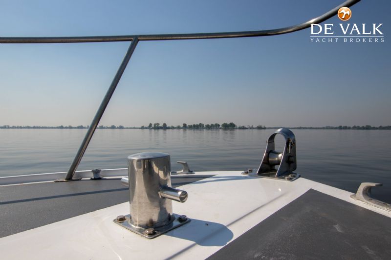 LOCHIN 33 motor yacht for sale | De Valk Yacht Brokers