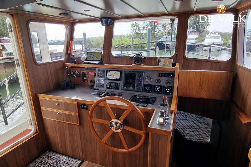 LONG RANGE TRAWLER 42 motor yacht for sale | De Valk Yacht broker