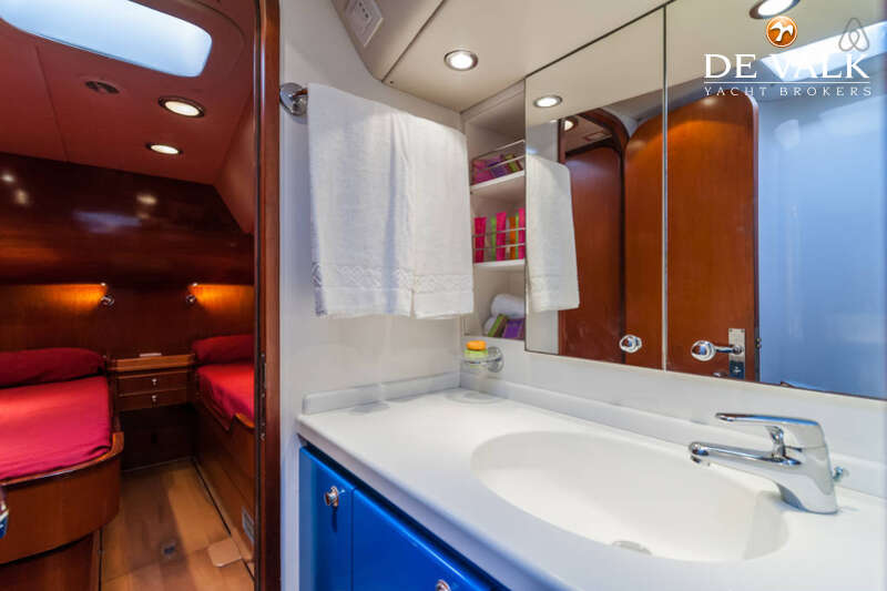 LUNA 66 sailing yacht for sale | De Valk Yacht broker