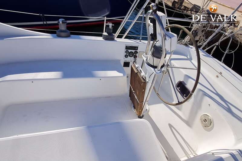 MACGREGOR 65 PILOTHOUSE sailing yacht for sale | De Valk Yacht broker
