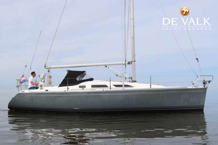 MAXI 1050 sailing yacht for sale | De Valk Yacht broker