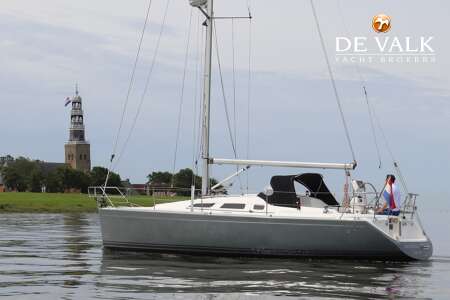 MAXI 1050 sailing yacht for sale | De Valk Yacht broker