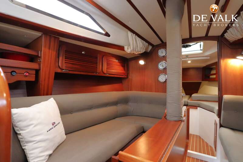 MAXI 1050 sailing yacht for sale | De Valk Yacht broker