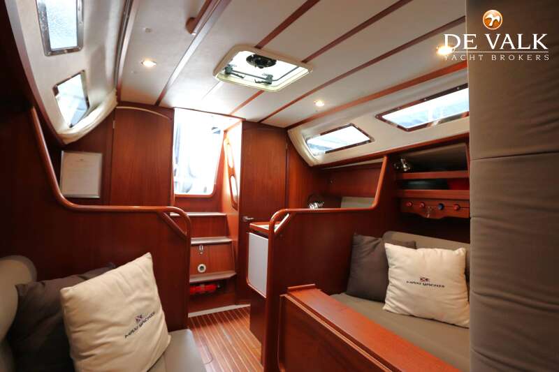 MAXI 1050 sailing yacht for sale | De Valk Yacht broker