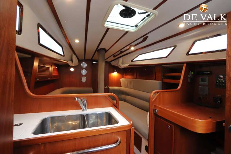 MAXI 1050 sailing yacht for sale | De Valk Yacht broker