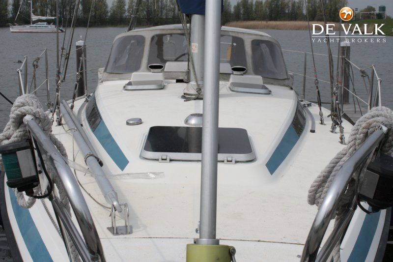 MAXI 108 sailing yacht for sale | De Valk Yacht Brokers