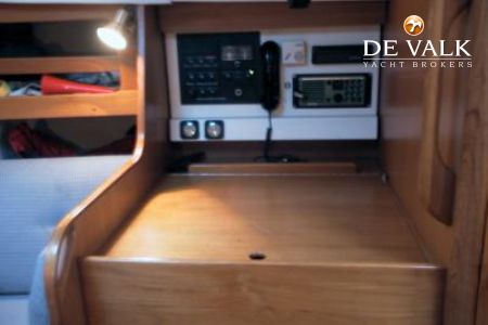 MAXI 33 sailing yacht for sale | De Valk Yacht broker