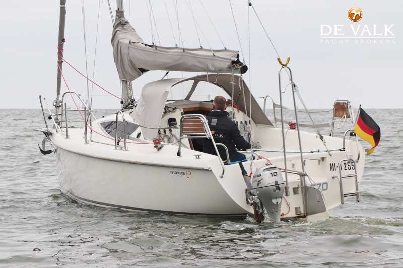 MAXUS 24 sailing yacht for sale | De Valk Yacht broker
