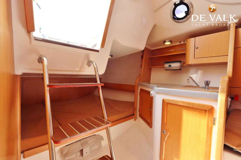 MAXUS 24 sailing yacht for sale | De Valk Yacht broker