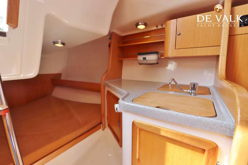 MAXUS 24 sailing yacht for sale | De Valk Yacht broker