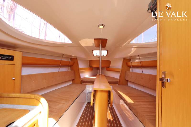 MAXUS 24 sailing yacht for sale | De Valk Yacht broker