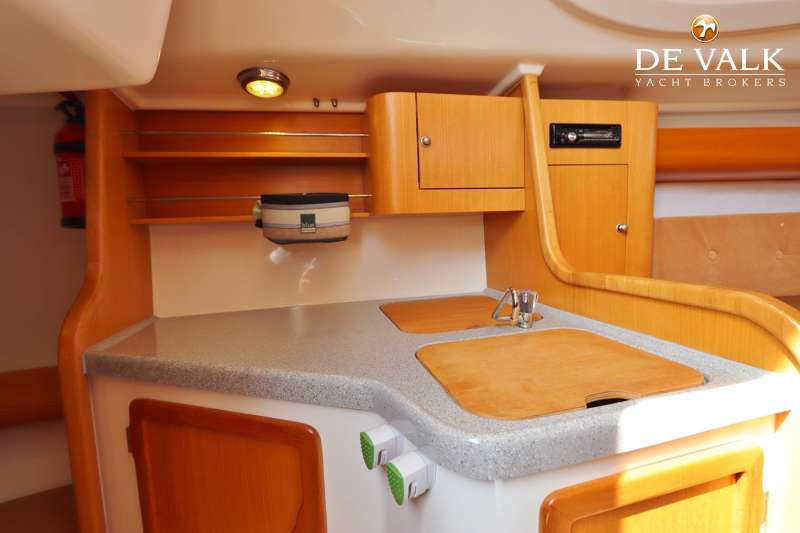 MAXUS 24 sailing yacht for sale | De Valk Yacht broker