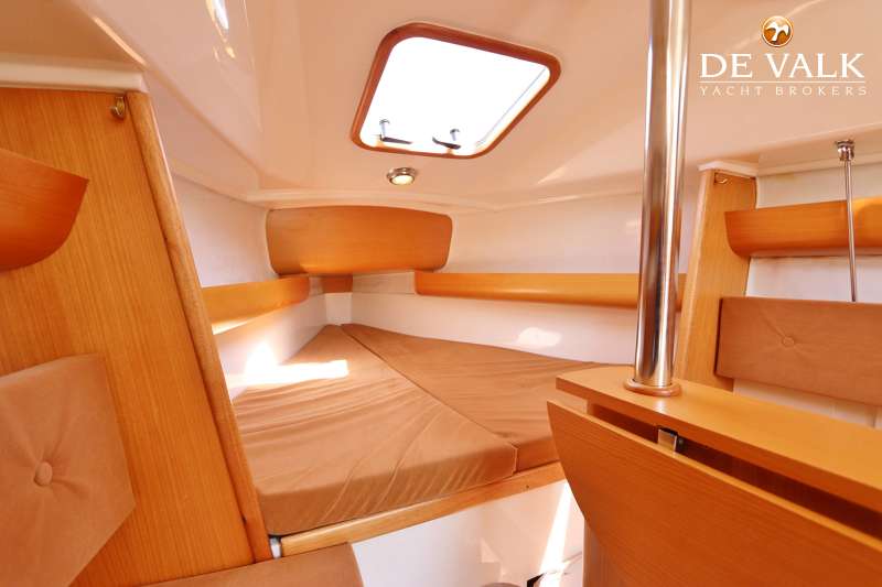 MAXUS 24 sailing yacht for sale | De Valk Yacht broker