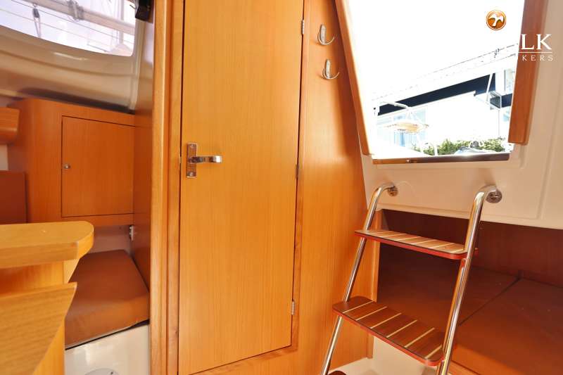 MAXUS 24 sailing yacht for sale | De Valk Yacht broker