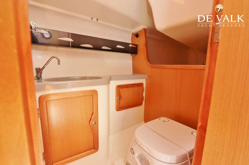 MAXUS 24 sailing yacht for sale | De Valk Yacht broker